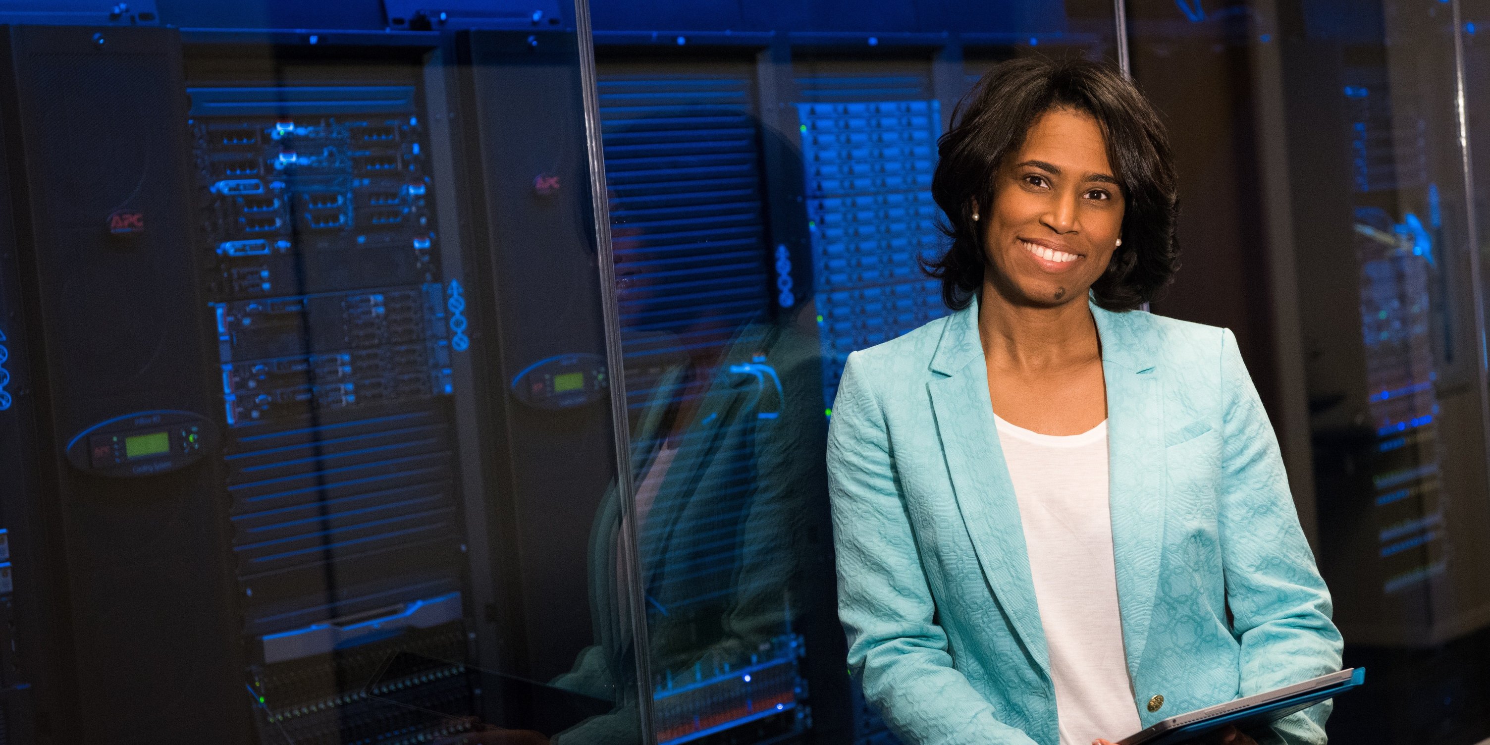 Weekly Roundup: 8 Habits of a Great Sales Manager + More